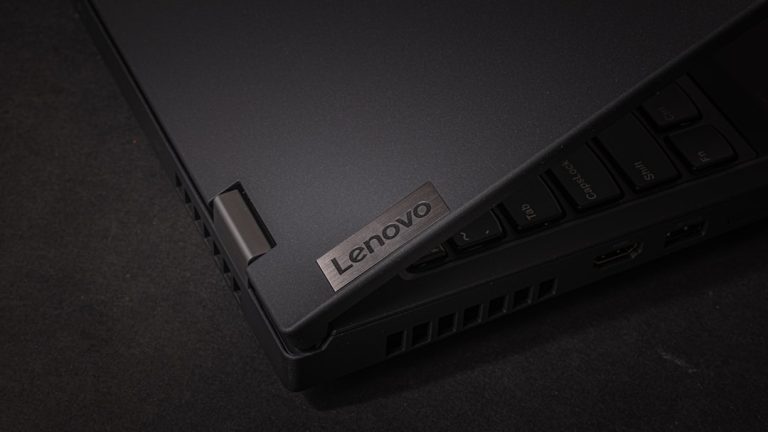 How do you force restart a Lenovo laptop?