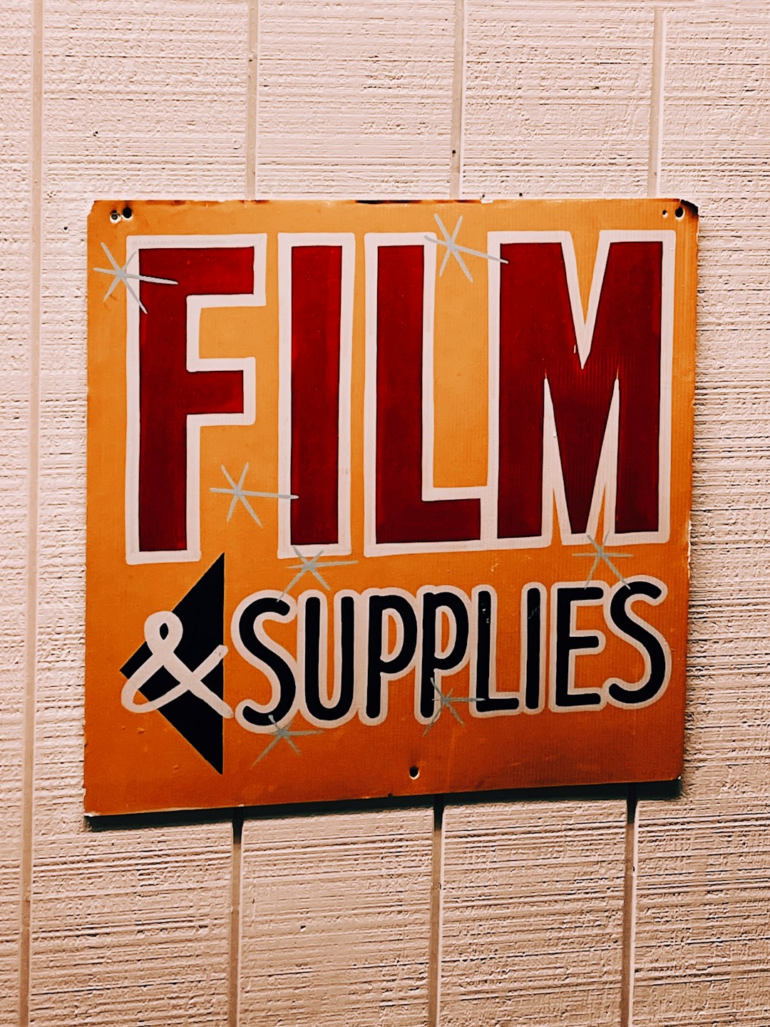 Logo Makers for Indie Film Makers Promoting Festival-Ready Branding