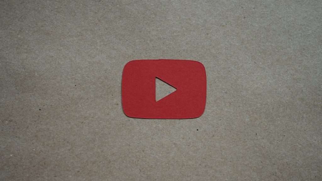 Why Is YouTube Text Showing in Italics? Here’s How to Fix This Annoying ...