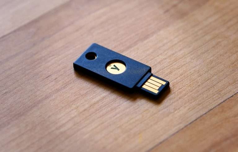 How to Get a Passkey USB Drive for Your Microsoft Account