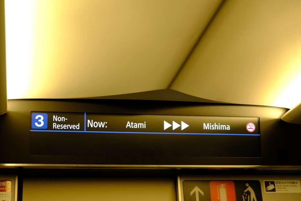 8 Speechify Alternatives for Text-to-Speech Audio Tools